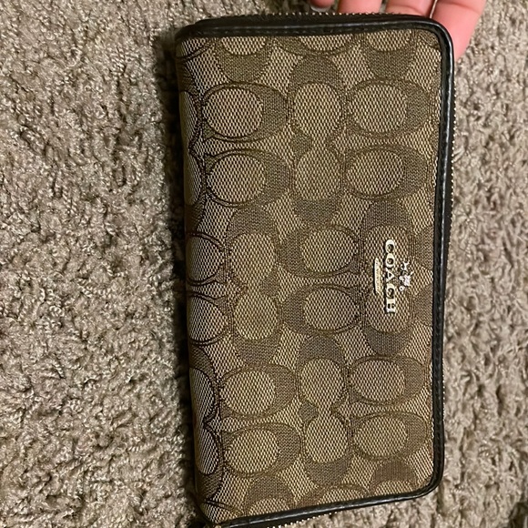 Coach | Bags | Used Coach Wallet | Poshmark